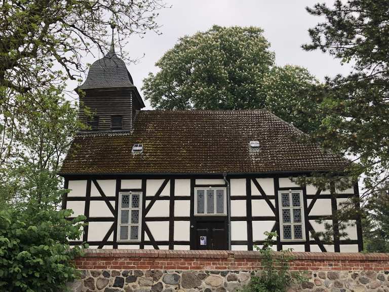Dorfkirche Kratzeburg: Wanderungen und Rundwege | komoot