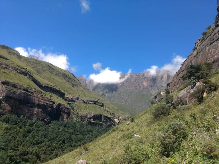 Amphitheatre Viewpoint Routes for Walking and Hiking | Komoot