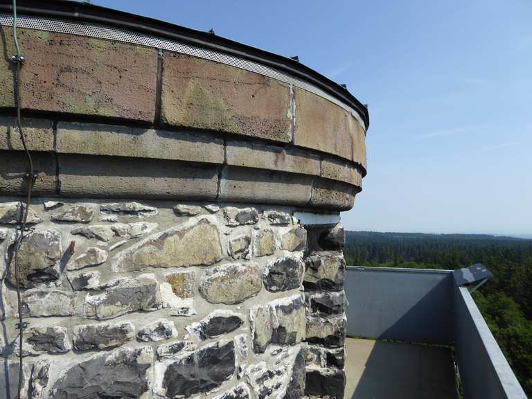 Taufstein: Wanderungen und Rundwege | komoot