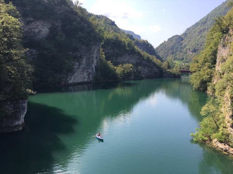 Ponte di Polo – Lago di Corlo giro ad anello con partenza da Rocca d ...