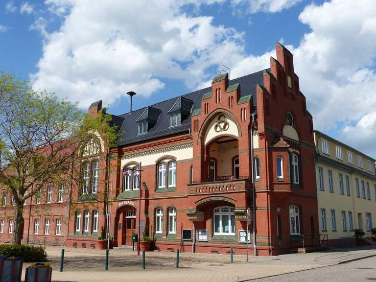 Rathaus Genthin : Radtouren und Radwege | komoot