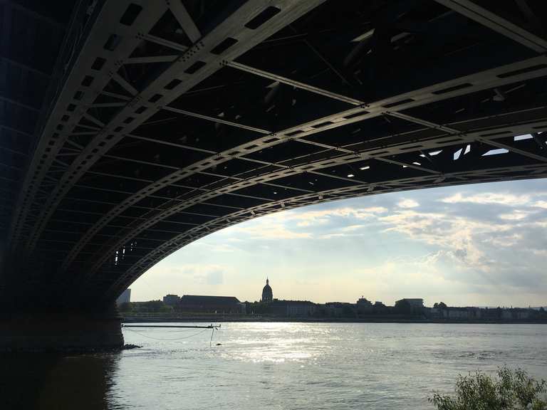 Neues Rheinufer mit Blick auf Mainz: Radtouren und Radwege | komoot
