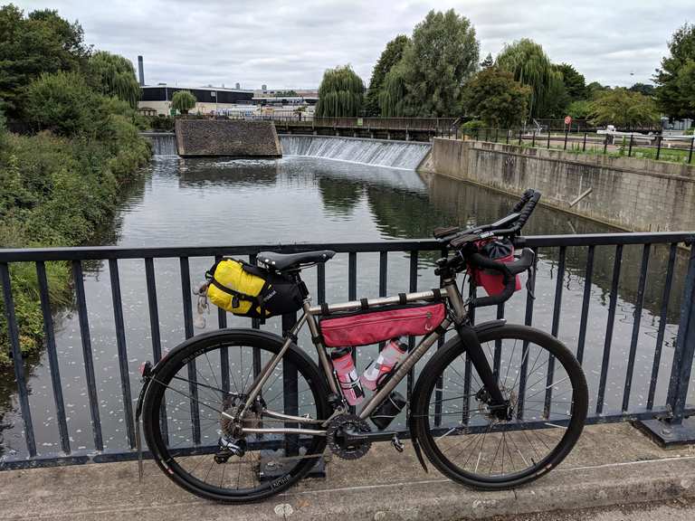 Lee navigation towpath - Road Cycle Routes and Map | Komoot