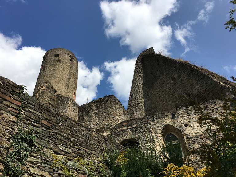 Eppstein Castle Routes for Walking and Hiking | Komoot