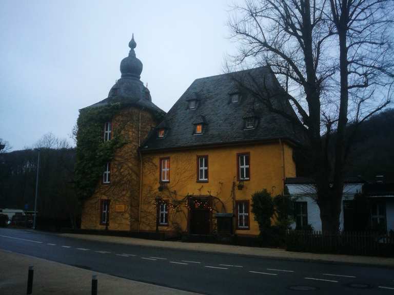 Burg Zweiffel: Wanderungen und Rundwege | komoot