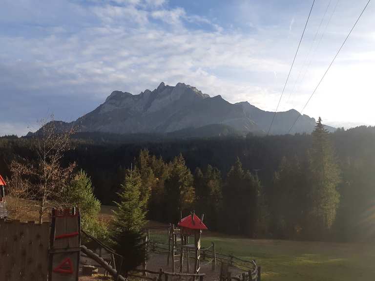 Kinderspielplatz Krienseregg (Pilu-Land) Routes for Walking and Hiking ...