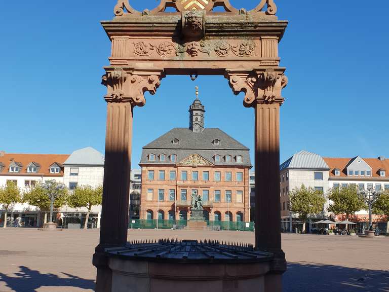 Neustädter Marktplatz + Historisches / Hanau 🚴‍♂️: Rennradfahren und ...