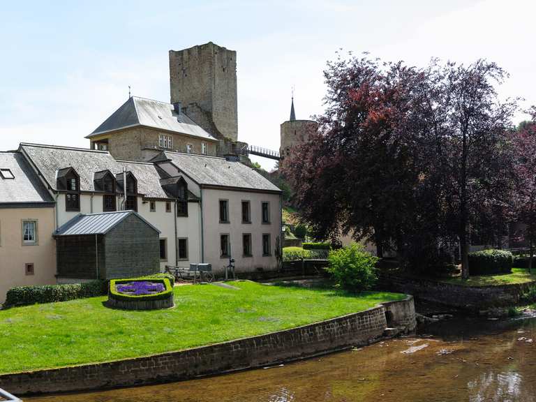 Useldange Castle: Rennradfahren und Rennradtouren | komoot