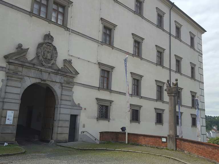 Linzer Schloss: Wanderungen und Rundwege | komoot