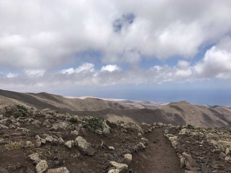 Pico de la Zarza Routes for Walking and Hiking | Komoot