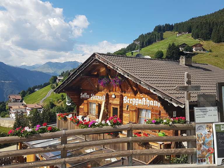Hirzer Seilbahn Talstation – Hirzerbahn Mittelstation Runde von Saltaus ...