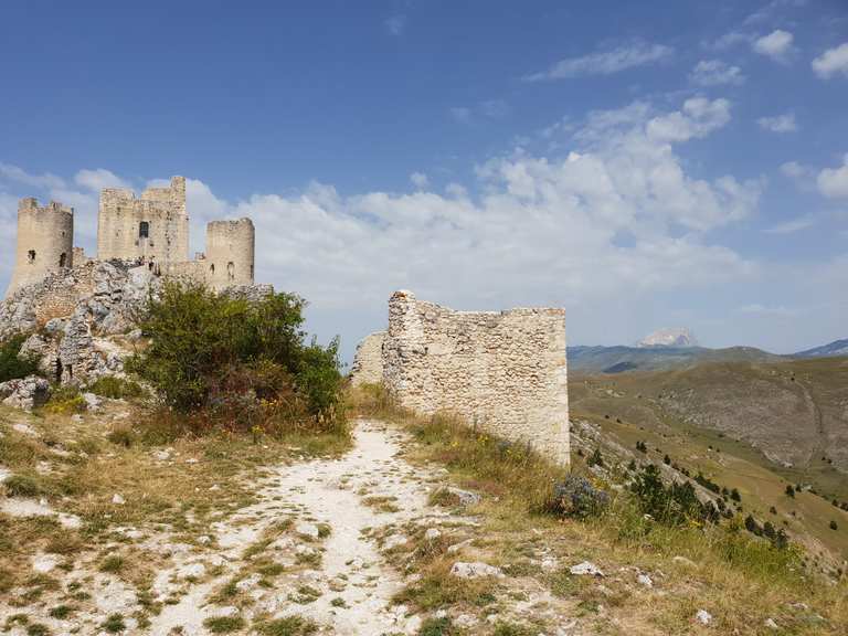 Il Castello di Rocca Calascio Routes for Walking and Hiking | Komoot