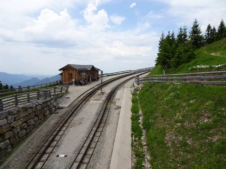 Schafbergalm – Station der Bergbahn: Wanderungen und Rundwege | komoot