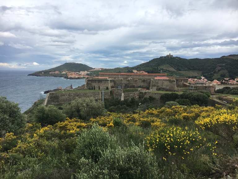 Sentier côtier de la plage de l'Ouille à Collioure - Itinéraires de ...