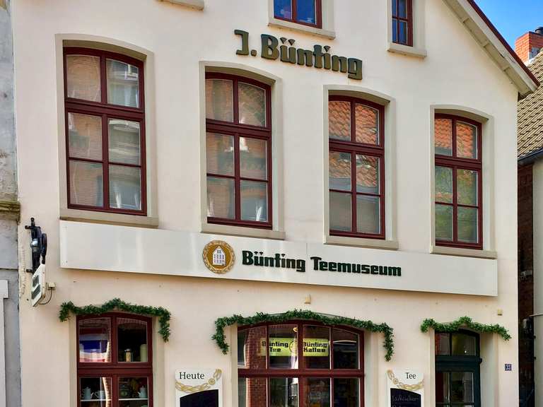 Leer: Zentrale der Bünting Gruppe Routes for Walking and Hiking | Komoot