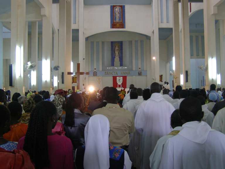 Cathédrale Sainte Anne de Thiès Routes for Walking and Hiking | Komoot