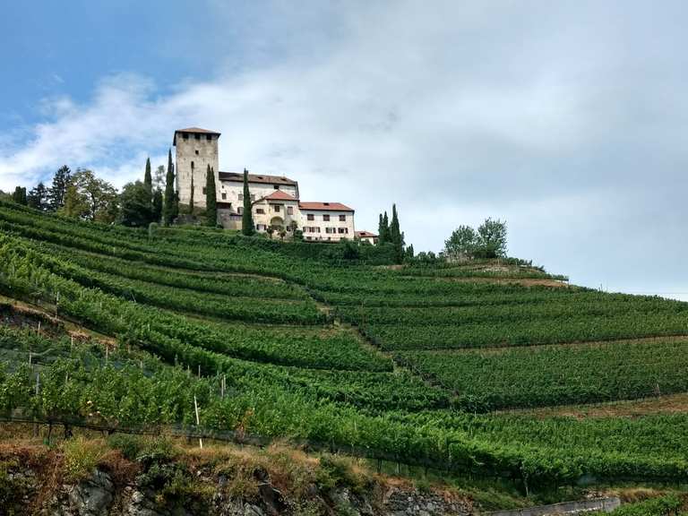 Blick auf Schloss Lebenberg / Vista sul Castello di Lebenberg ...