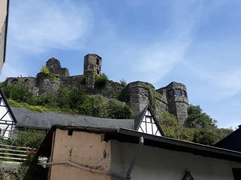 Burgruine Altwied: Wanderungen und Rundwege | komoot