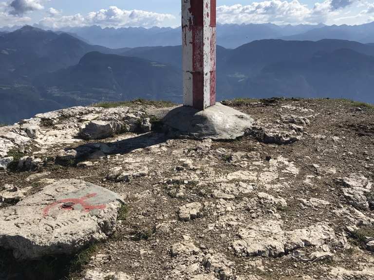 Gipfel des Monte Roen: Wanderungen und Rundwege | komoot