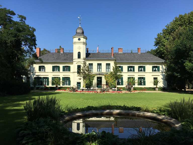 Britz Palace Routes for Walking and Hiking | Komoot