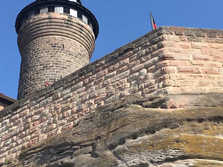 Kaiserburg: Wanderungen und Rundwege | komoot