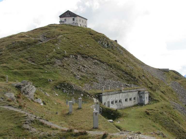 Gipfel des Monte Elmo: Wanderungen und Rundwege | komoot
