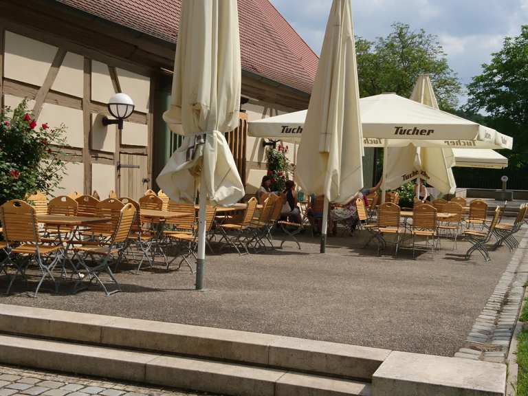 Schloß Atzelsberg: Wanderungen und Rundwege | komoot