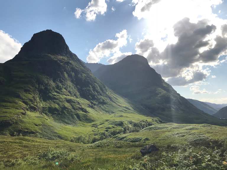 Three Sisters viewpoint Routes for Walking and Hiking | Komoot