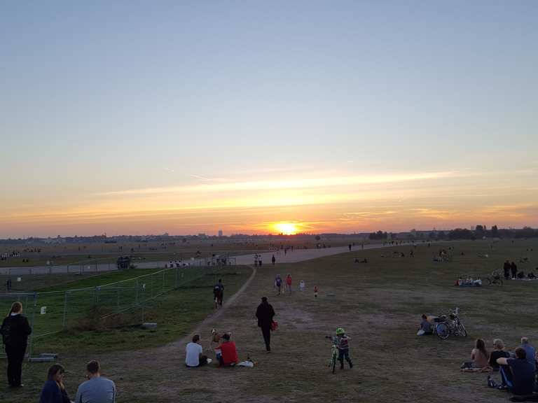 Tempelhofer Feld - Cycle Routes and Map | Komoot