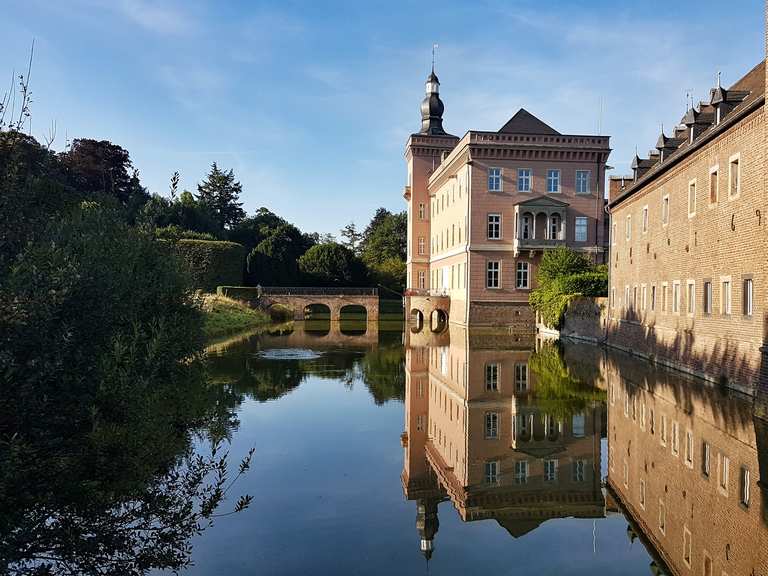 Gracht Castle - Cycle Routes and Map | Komoot