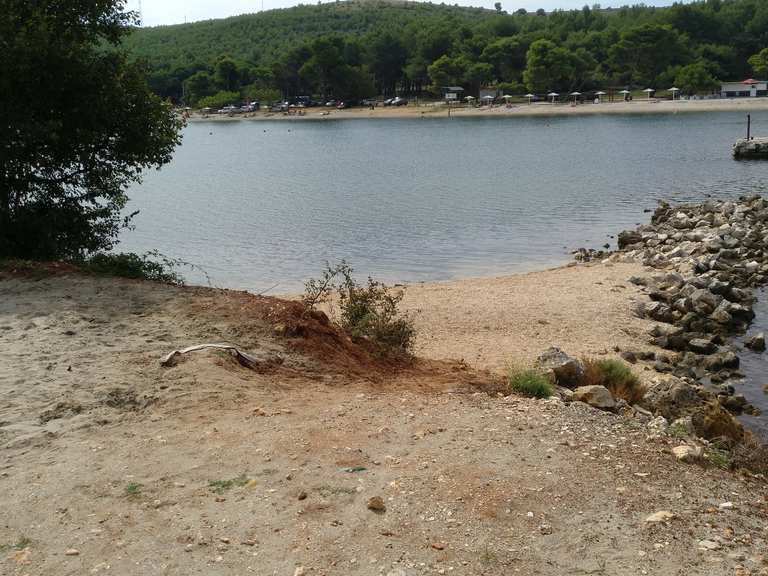 Ribnjak Bay Pier – Arena One 99 Glamping Pier Runde von Banjole ...