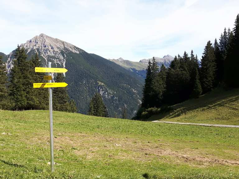Blick nach Berwang von der Hochalm wandelroutes en hikes | Komoot