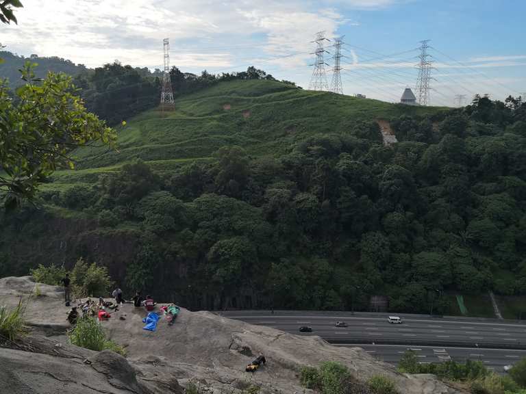 Denai Tiga Puteri Peak Routes for Walking and Hiking | Komoot
