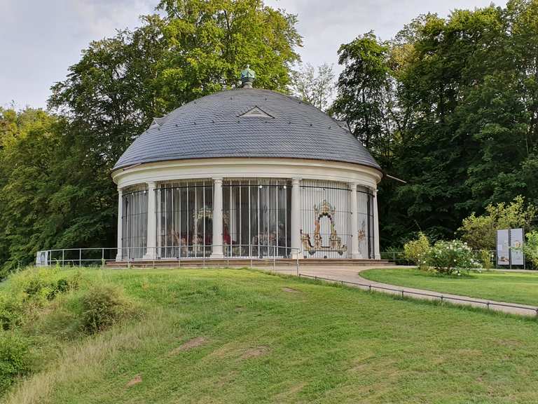 Historisches Karussell Hanau - Wilhelmsbad Routes for Walking and ...