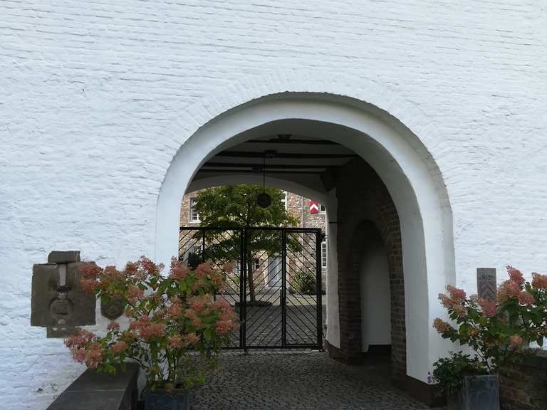 Burg Angermund - Cycle Routes and Map | Komoot