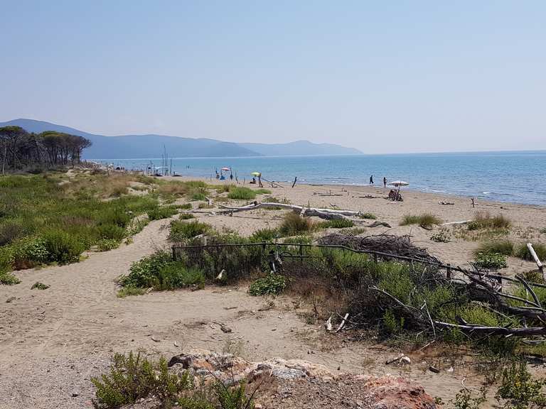 Pista ciclabile nella foce a delta dell'Ombrone Cycle Routes and Map ...