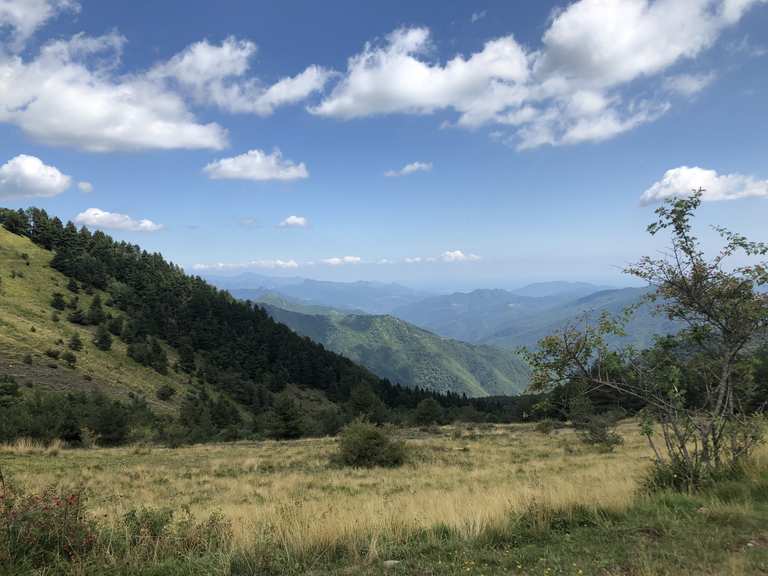 Ancient Ligurian trail to Passo della Mezzaluna from Molini di Triora ...