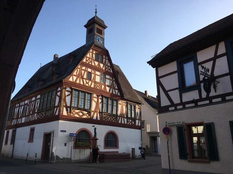 Altes Rathaus Seeheim: Rutas de senderismo y caminatas | Komoot