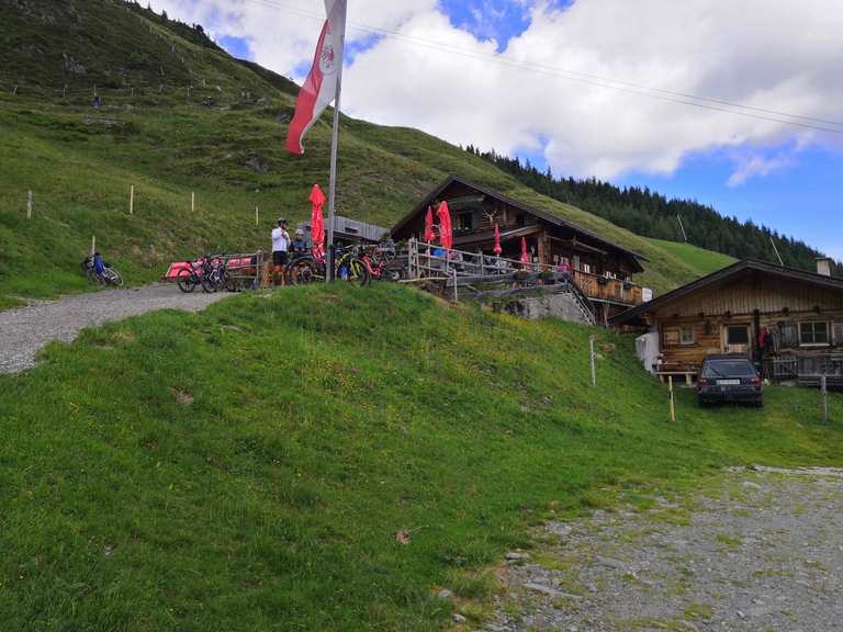Spieljoch – Spieljochbahn Bergstation Rondje vanuit Pankrazberg ...