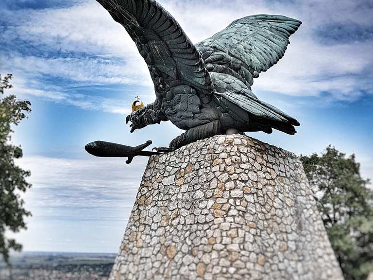 Szelim Höhle - Turul Denkmal Tatabanya 🇭🇺 - Mountain Bike Trails ...