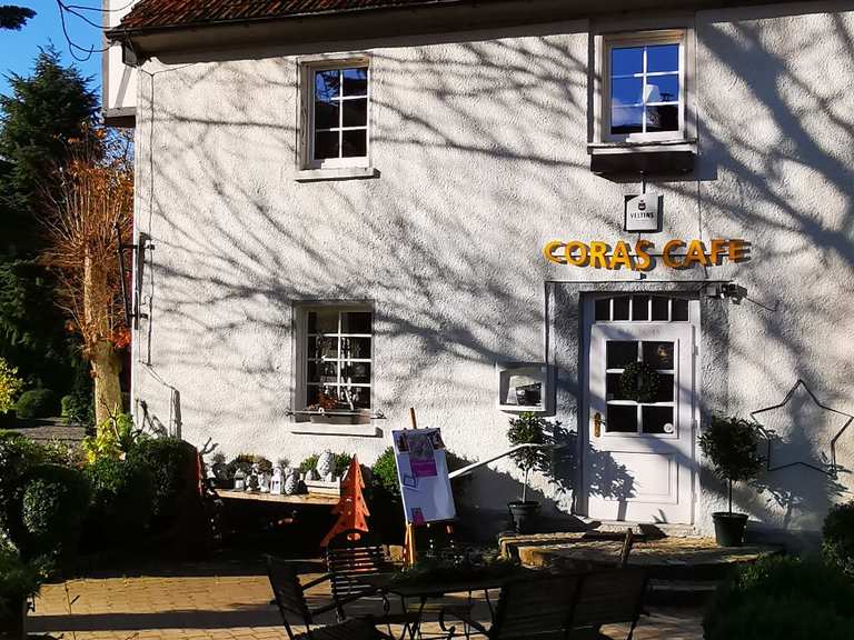 Coras Café Gut Stockum: Wanderungen und Rundwege | komoot