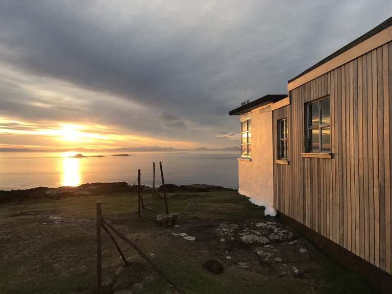 Rubha Hunish & Meall Tuath Bothy loop — Isle of Skye | hike | Komoot