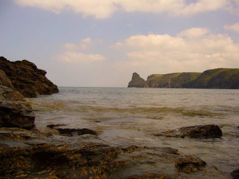 Bossiney Cove Routes for Walking and Hiking | Komoot