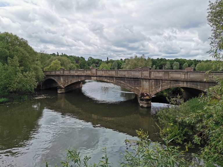 Pershore Old Bridge Routes for Walking and Hiking | Komoot
