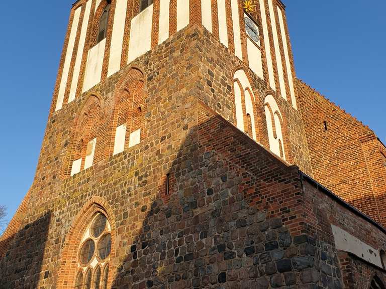 ev. Stadtkirche St. Peter + Paul Wusterhausen/Dosse Routes for Walking ...