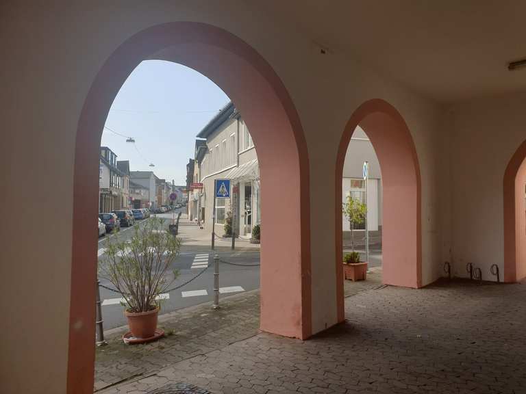 Altes Rathaus –Mainz/Finthen 🚴‍♂️: Rennradfahren und Rennradtouren | komoot