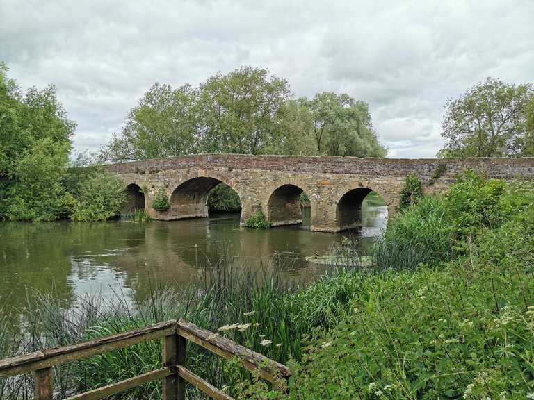 Pershore Old Bridge Routes for Walking and Hiking | Komoot