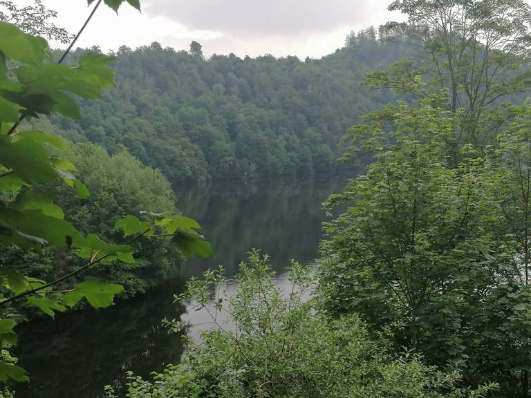 Burgruine Dobra am Dobra Stausee: Mountainbike-Touren und -Trails | komoot