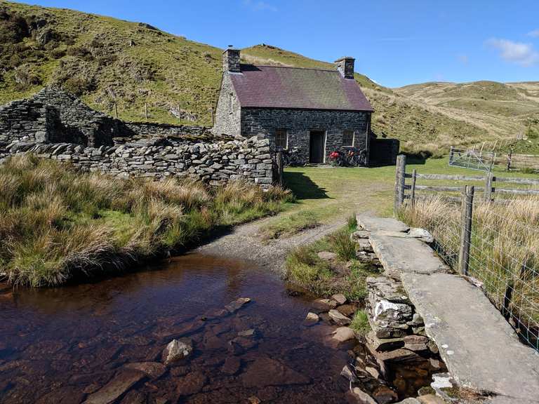 Claerddu Bothy, Cambrian Mountains, Wales | mountain bike ride | Komoot