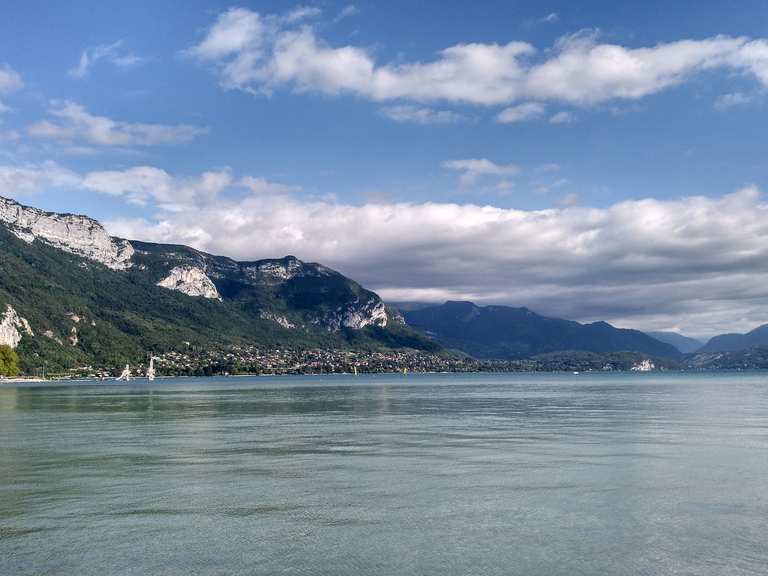 Cycle path with the best views of Lake Annecy - Road Cycle Routes and ...